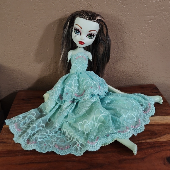 monster high | Toys | Frightfully Tall Frankie Monster High Doll | Poshmark